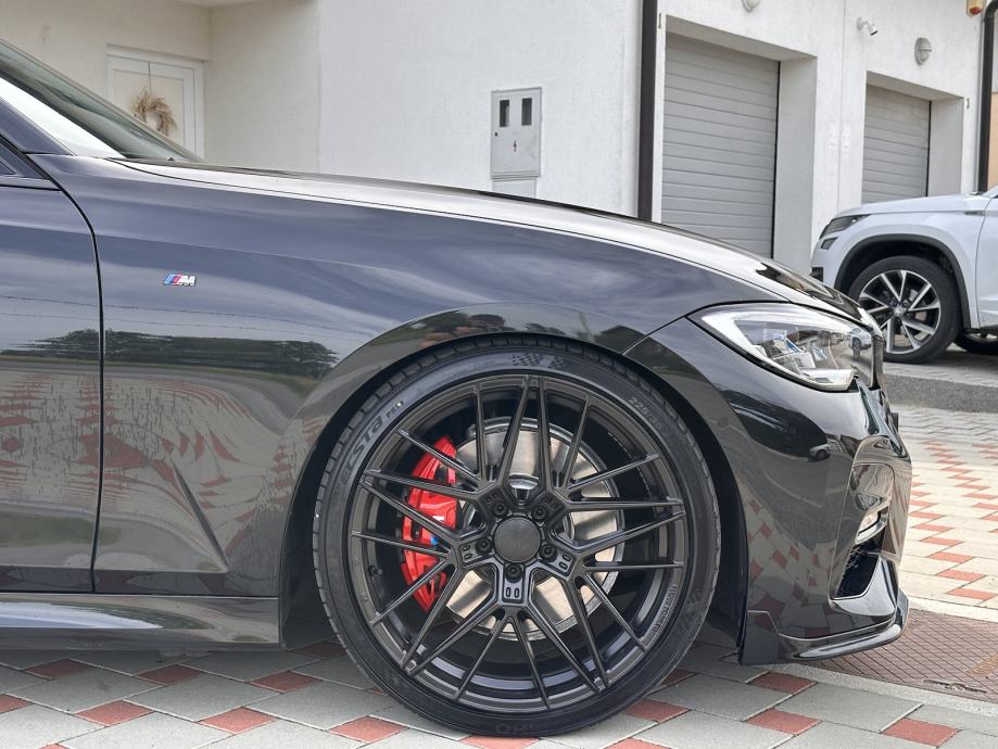 BMW 330e M paket, 20”, laser, Hud, H&K, garancija, leasing, 2020 god.