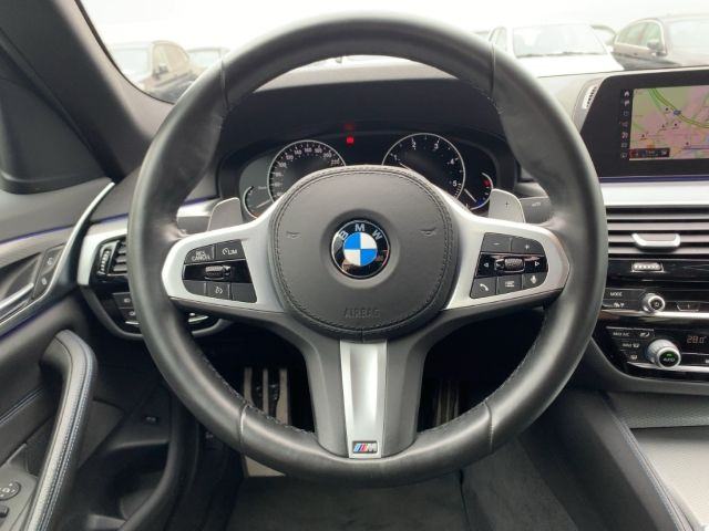BMW 520 d A Limousine M-Sport Live Cockpit Plus Navi, 2020 god.