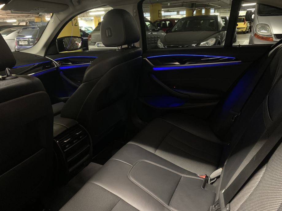 BMW 520 Xd*Sport line*Virtuala*Displey Key*Pdv*Head up*Kam 360*Radar ...