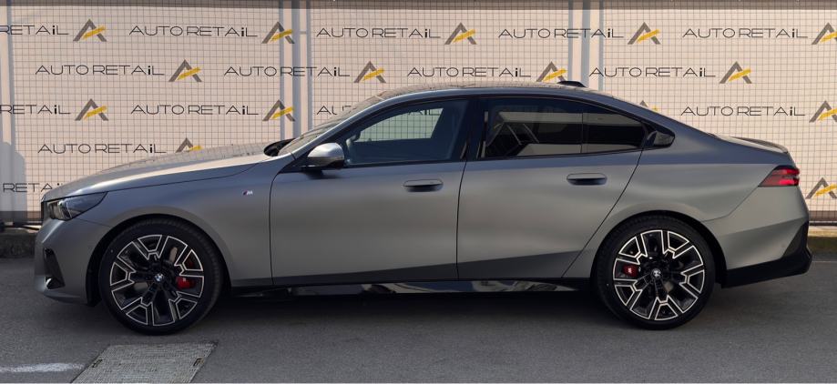 BMW 540d xDRIVE M - SPORT PRO FROZEN GREY H&K ALU 20 ISPORUKA ODMAH ...