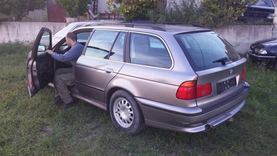 BMW e39 520i touring Dijelovi, 1998 god.