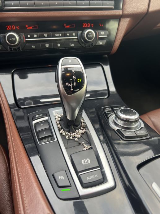 Bmw F10 520 D - Reg 11/23, 2012 god.