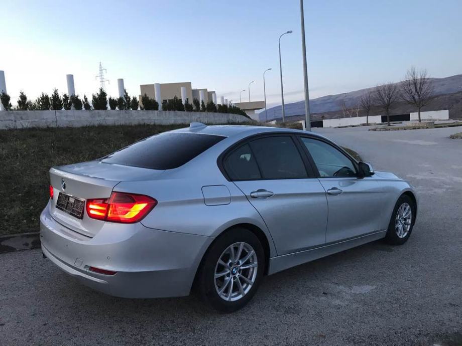 BMW F30 serija 3 , 320d , 184 ks , xenon , navi, PRILIKA, 2012 god.