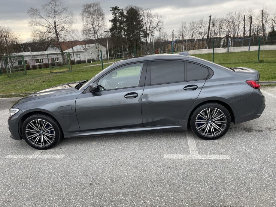 BMW G20 330e Plug In Hybrid M Sport, 2019 god.