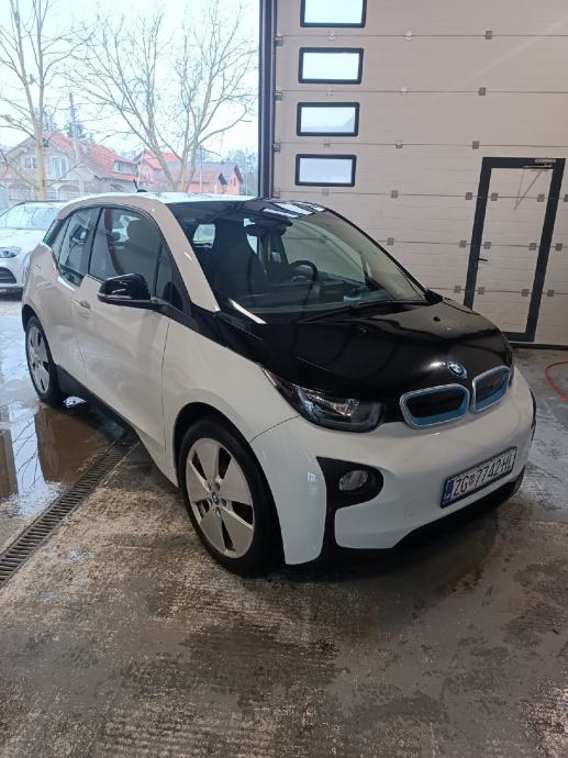 BMW i3 Električni, 2015 god.