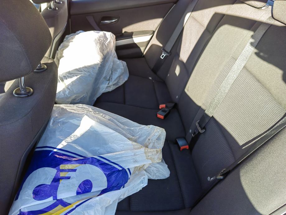 BMW M3 318 automatik, 2011 god.