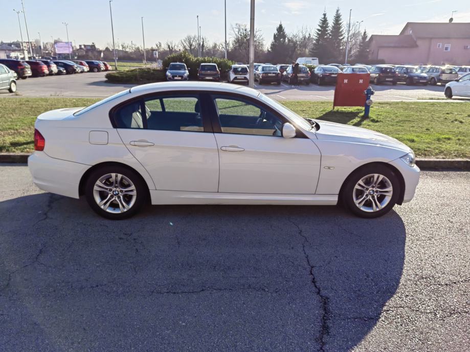 BMW M3 318 automatik, 2011 god.