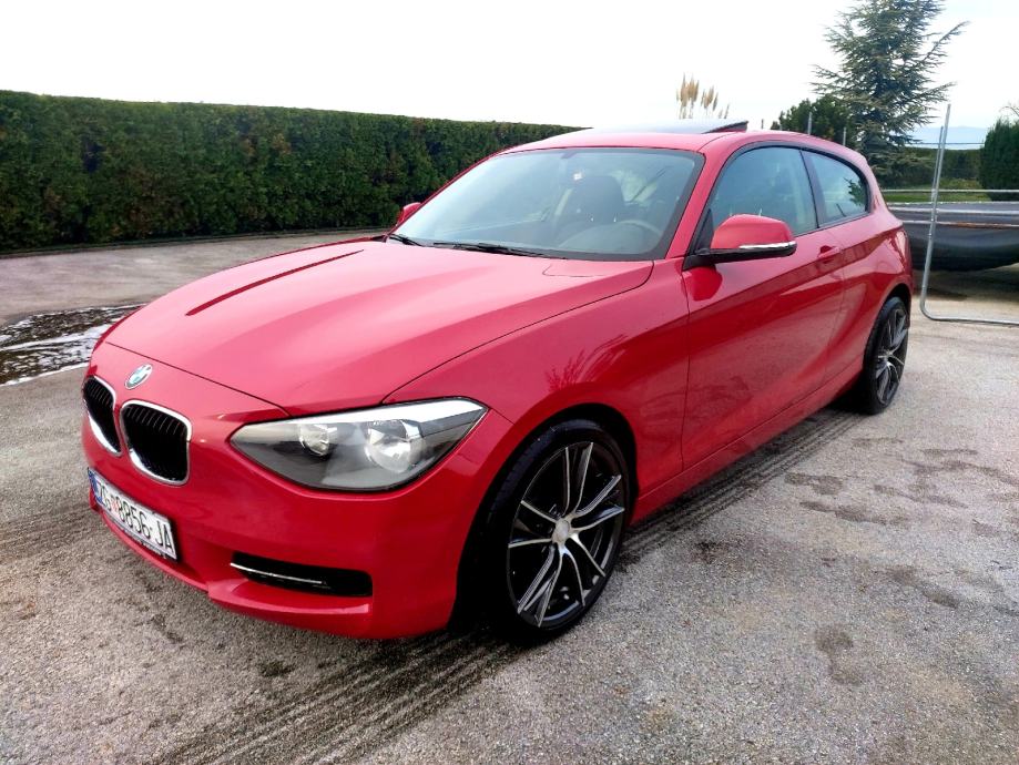 BMW 116 I, 2012 god.