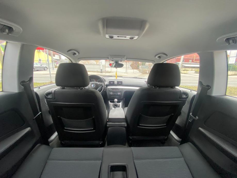 BMW serija 1 118d FULL VELIKI SERVIS,PARK.SENZ, GRIJANJE SJEDALA,ALU ...