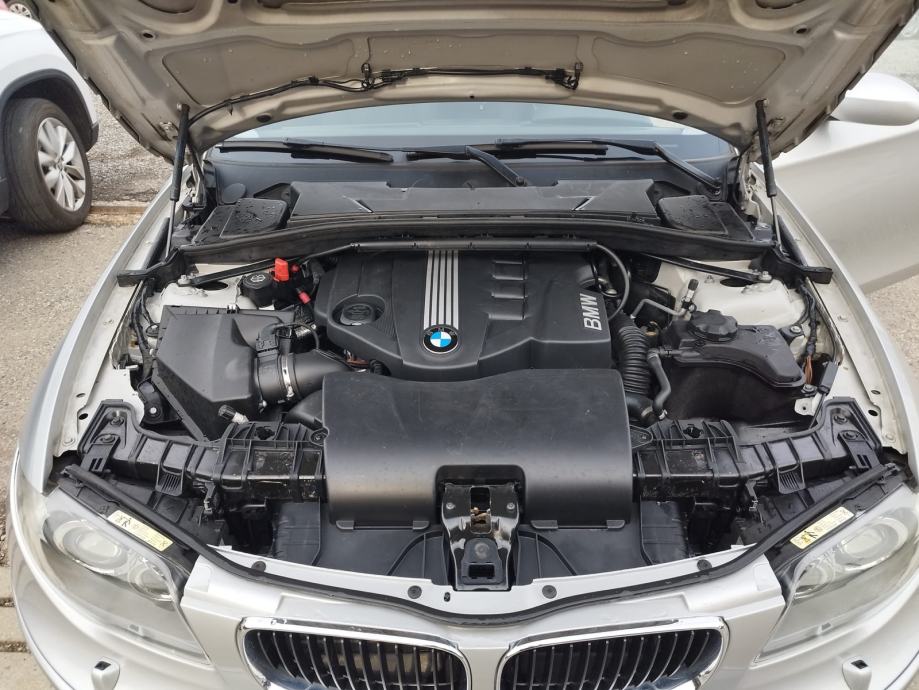 BMW serija 1 118d XENON **REG 1 GOD**, 2008 god.