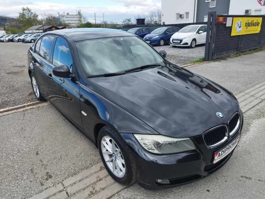 BMW serija 3 316d // REG 1 GOD // NAVIGACIJA //, 2010 god.