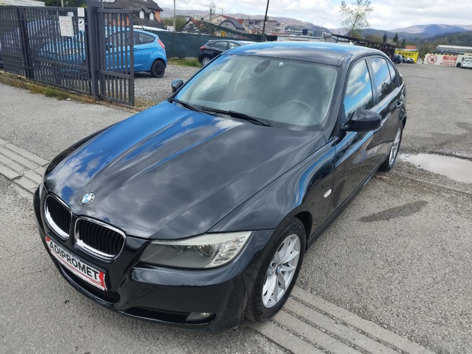 BMW serija 3 316d // REG 1 GOD // NAVIGACIJA //, 2010 god.