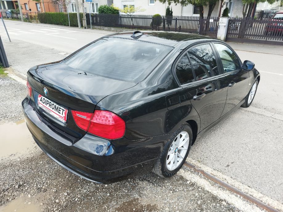 BMW serija 3 316d // REG 1 GOD // NAVIGACIJA //, 2010 god.