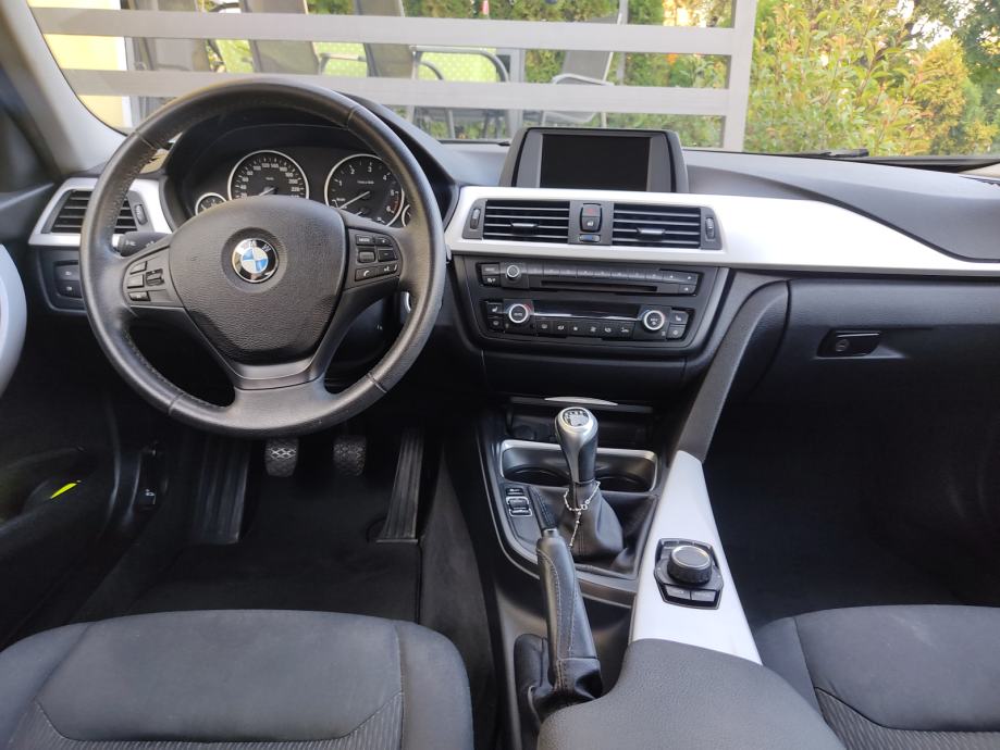 BMW serija 3 *137.800 km* Odličan, 2012 god.