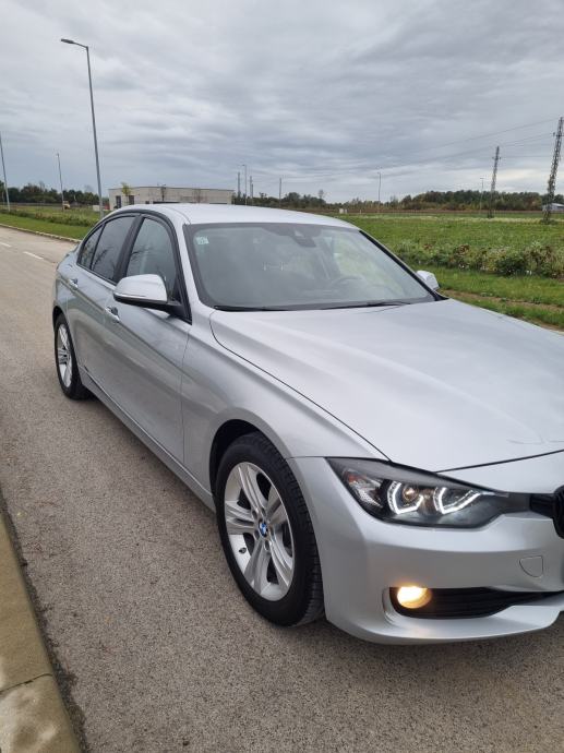 BMW Serije 3 F30 316d, 2012 god.