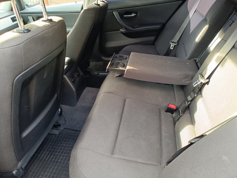 BMW e90 lci 318d Reg do 2/25, 2009 god.