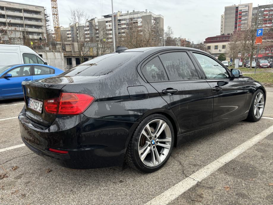 BMW F30 318d (125 kW) - nova cijena, 2012 god.