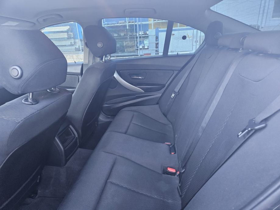 BMW serija 3 318d, 2013 god.