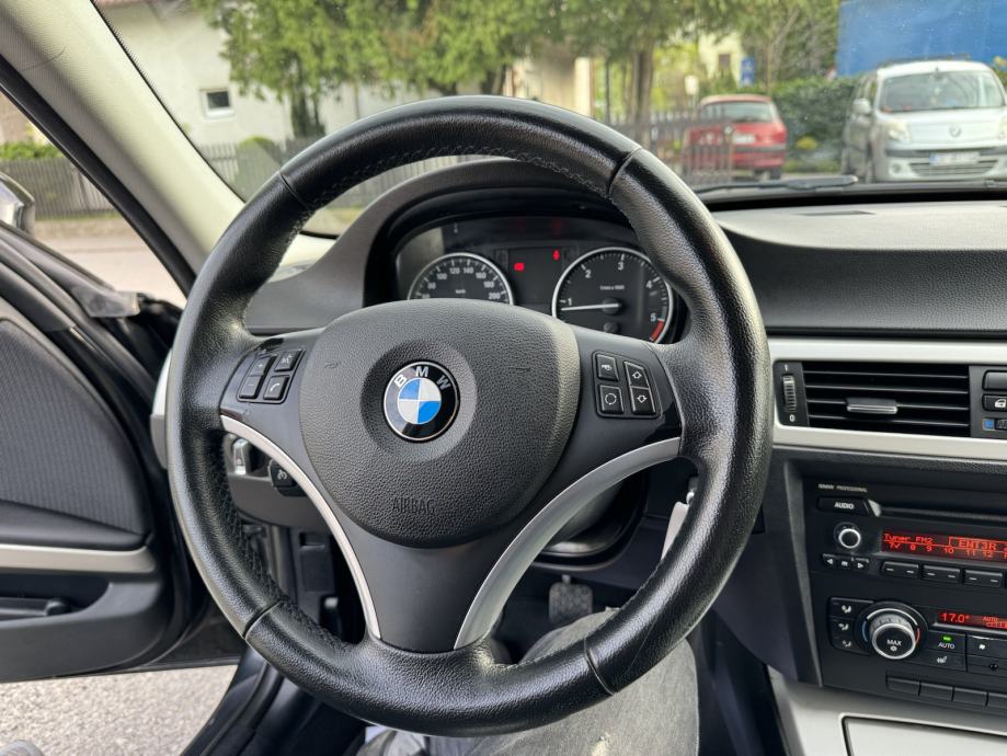 BMW serija 3 318d Sport / REG 1 GOD !!, 2011 god.