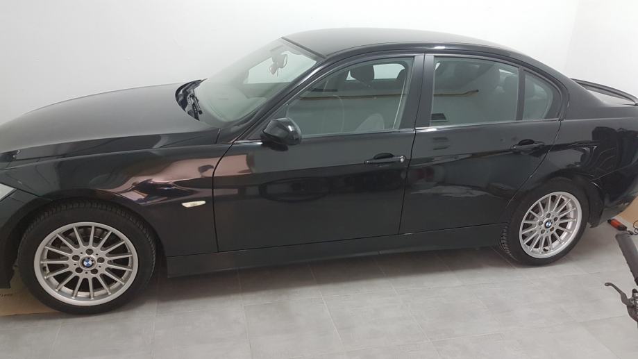 BMW e90 318i, 2006 god.
