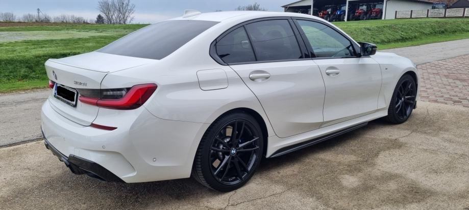 BMW serija 3 330i M-Sport, servisna, Led, Siber, reg 11/2025, 2019 god.