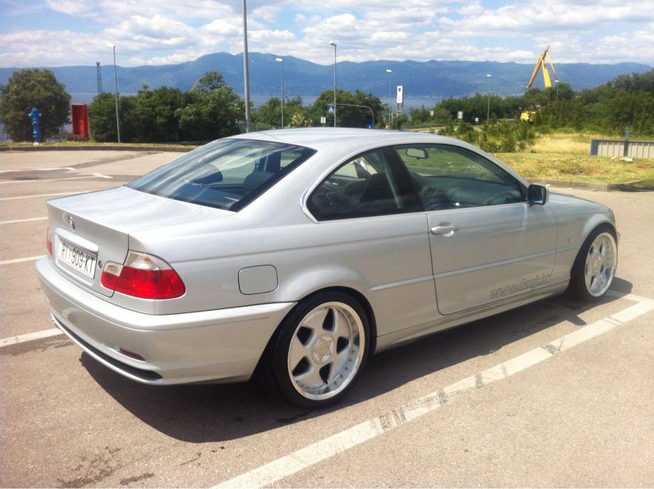 BMW 328 COUPE REG 11/2015, 2000 god.