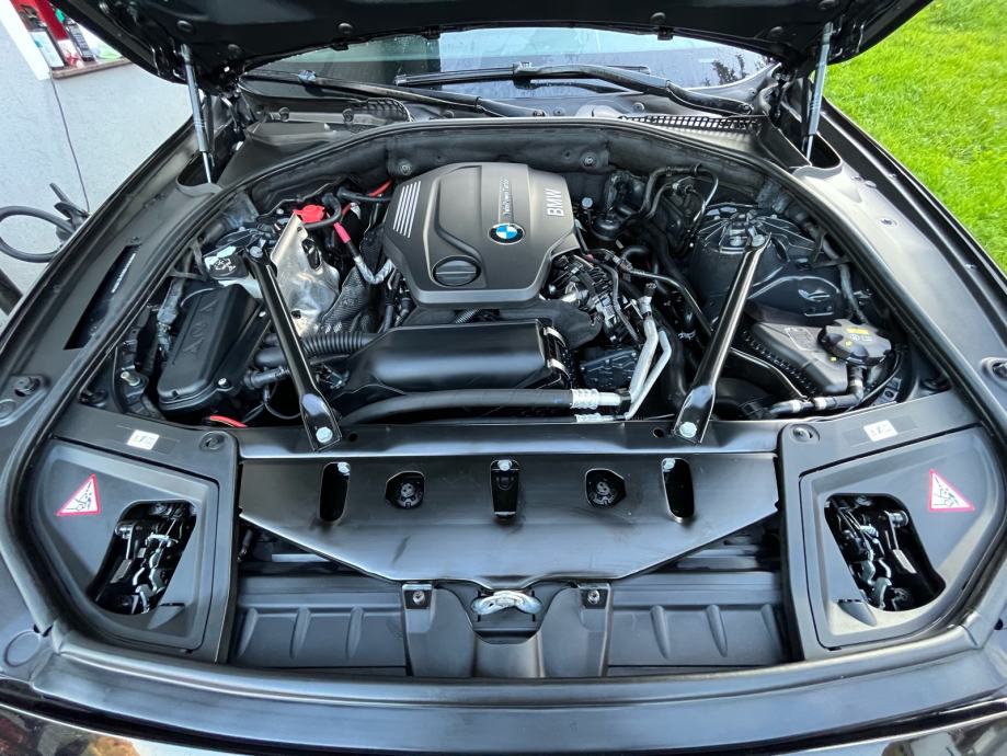 BMW SERIJA 5//M-PAKET//HR Auto//Leasing, 2015 god.