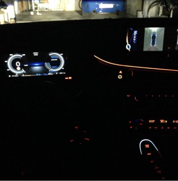 BMW I8 PURE IMPULSE NAVI LED HAD UP HARMAN/KARDON, 2014 god.