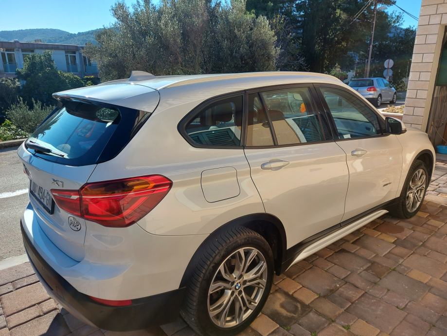 BMW X1 sDrive18d, 2015 god.