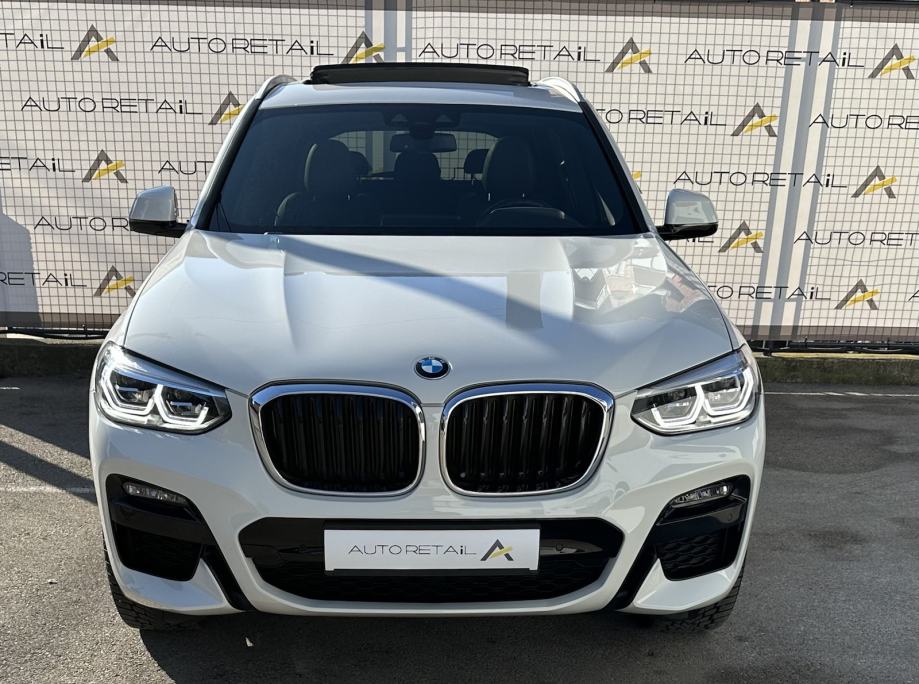 BMW X3 30e xDRIVE M - SPORT LED PANORAMA HUD KAMERA ALU 20 NAVI PDC, 2021 god.