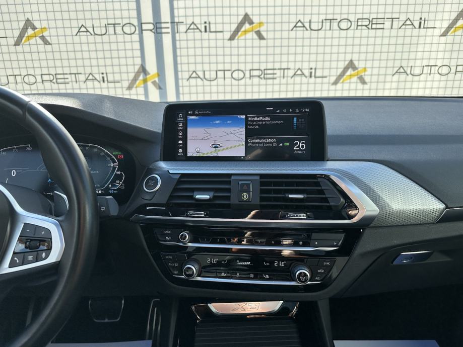 BMW X3 30e xDRIVE M - SPORT LED PANORAMA HUD KAMERA ALU 20 NAVI PDC ...