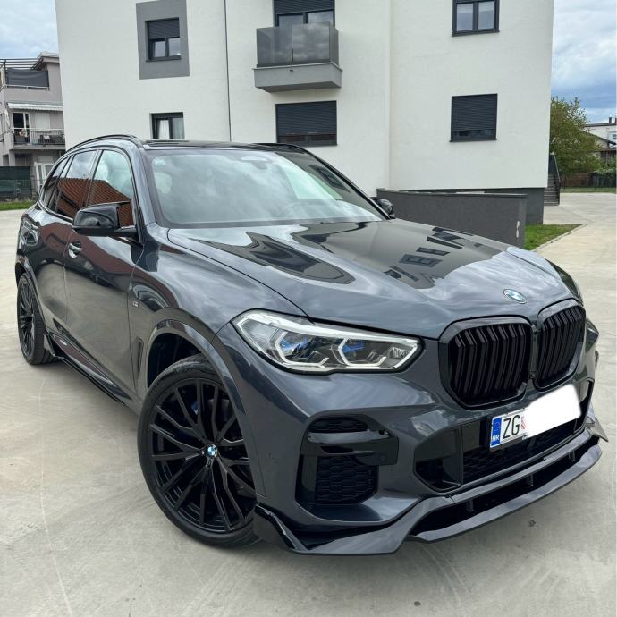 BMW X5 30d M Performance, u PDV, 360°, Pano, SoftClose, Head-Up, Laser, 2022 god.