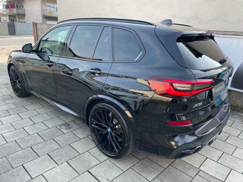 BMW X5 45 e*** X-DRIVE*** 2021 GOD*** NOVO** VIŠE KOM NA STANJU ...