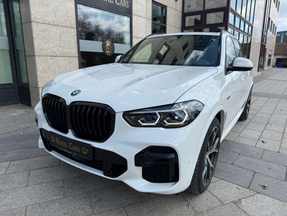 BMW X5 45e - M SPORT - ZRAČNI OVJES - 2023 GOD - PANORAMA - FUL OPREMA ...