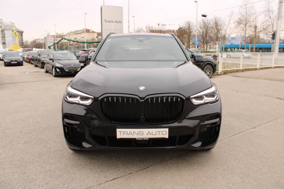 BMW X5 xDrive 30D M-paket *PANORAMA, HEAD-UP, KAMERA 360*, 2023 god.