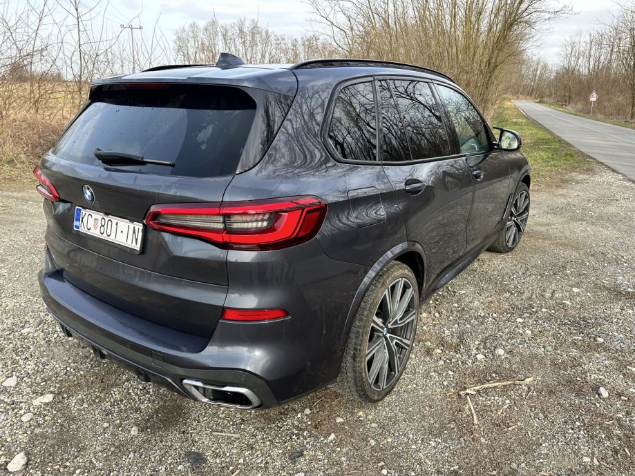 BMW X5 xDrive30d M paket full cijena sa PDV-om moze leasing kredit, 2019 god.
