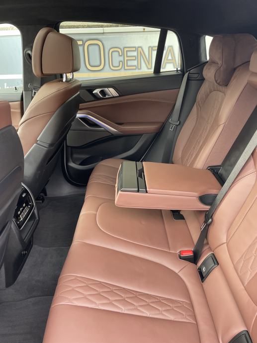 BMW X6 M50 d** 2021 GOD*** LASER*** PANORAMA*** MAX OPREMA!!**, 2021 god.