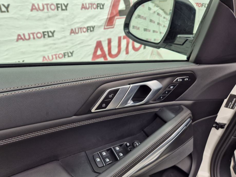 BMW X6 xDrive 3.0d M-paket, Led, Kamera, Panorama, HeadUP, 20 alu, 2023 god.