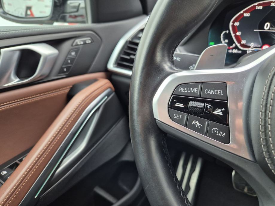 BMW X6 3.0d xDrive M-paket, Shadowline, ACC, Pano, Led, Kamera, 22, 2023 god.