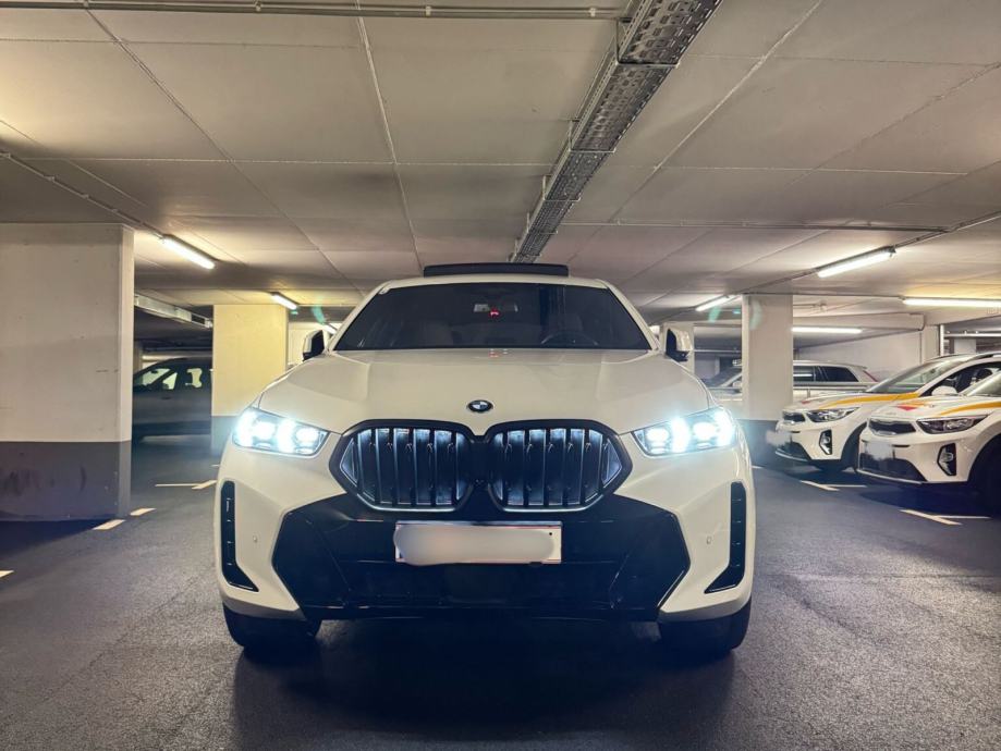 BMW X6 xDrive30d M Sport/Pano/Masaza/Zracni Ovjes/Zimski Točkovi, 2023 god.