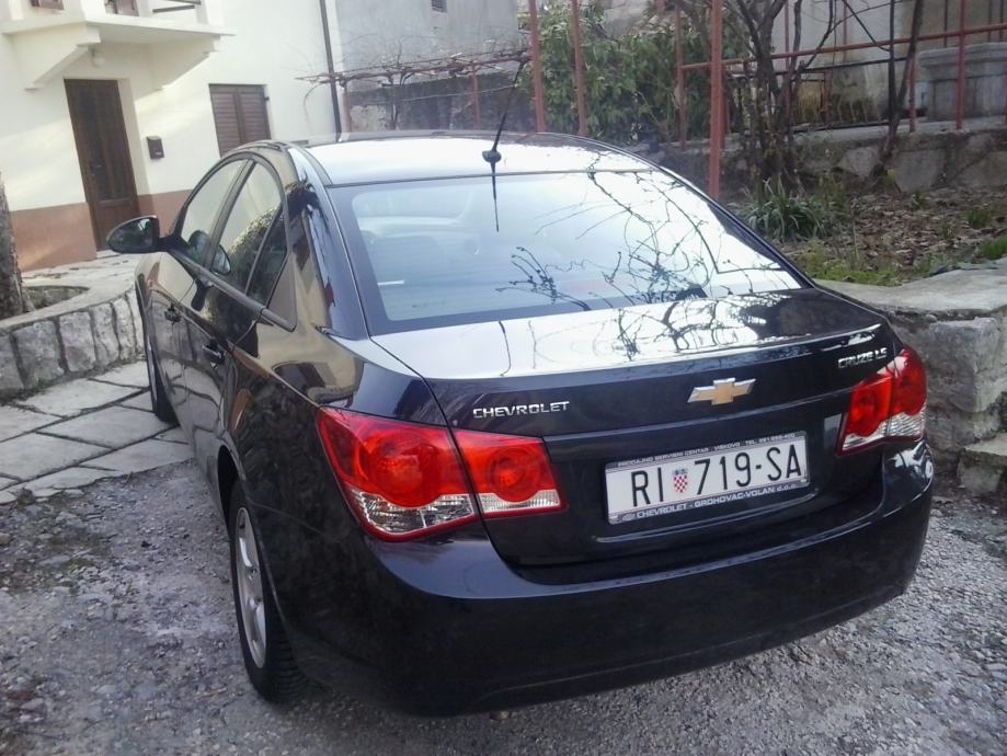 Chevrolet Cruze LS + plin, 2010 god.