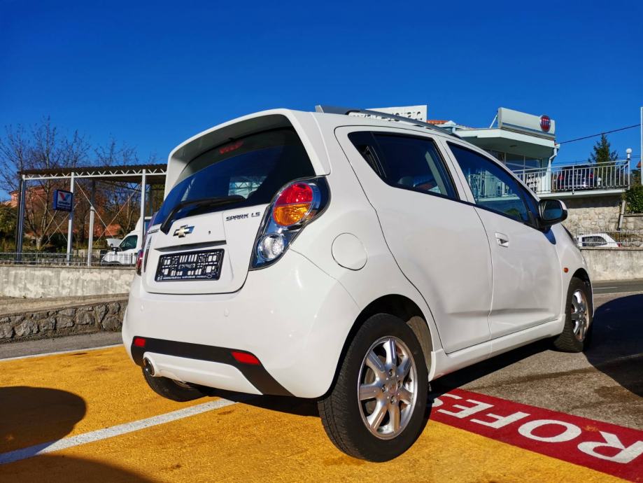 Chevrolet Spark 1.0 LS, 2011 god.