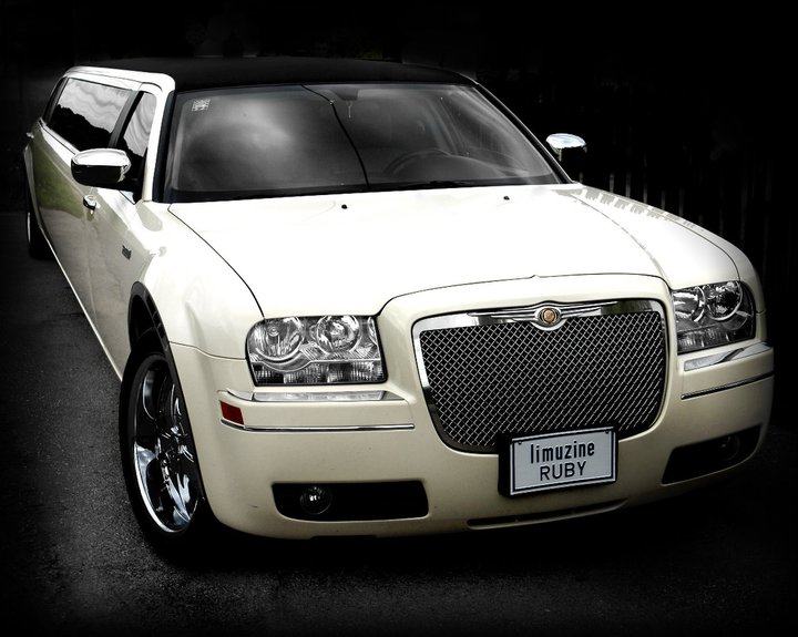 CHRYSLER 300 C LIMO, 2006 god.