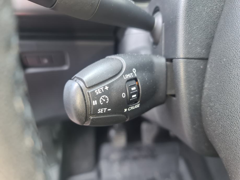 Citroën C3 1,2 VTi, 1.vl. servisna, klima, led, nije uvoz, KAO NOV ...