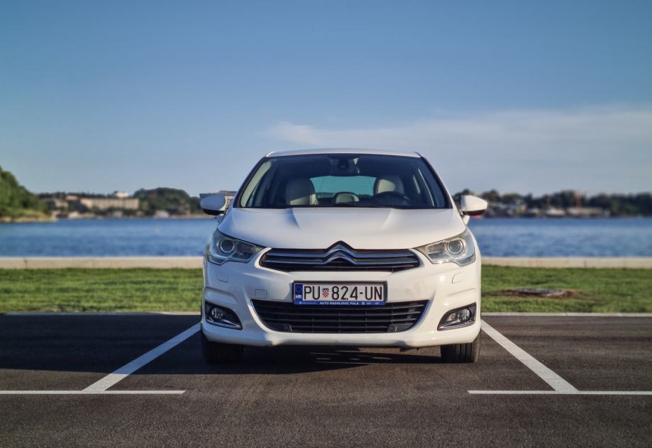 HITNO Citroën C4 Exclusive THP 155, 2011 god.