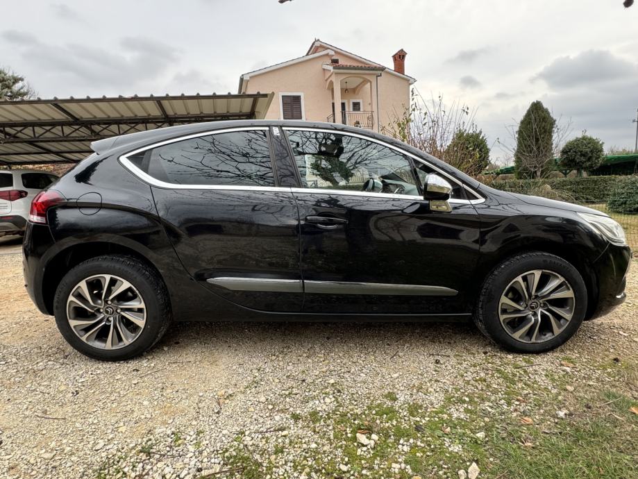Citroën DS4 1,6 HDi *Multimedija ekran + kamera*, 2012 god.