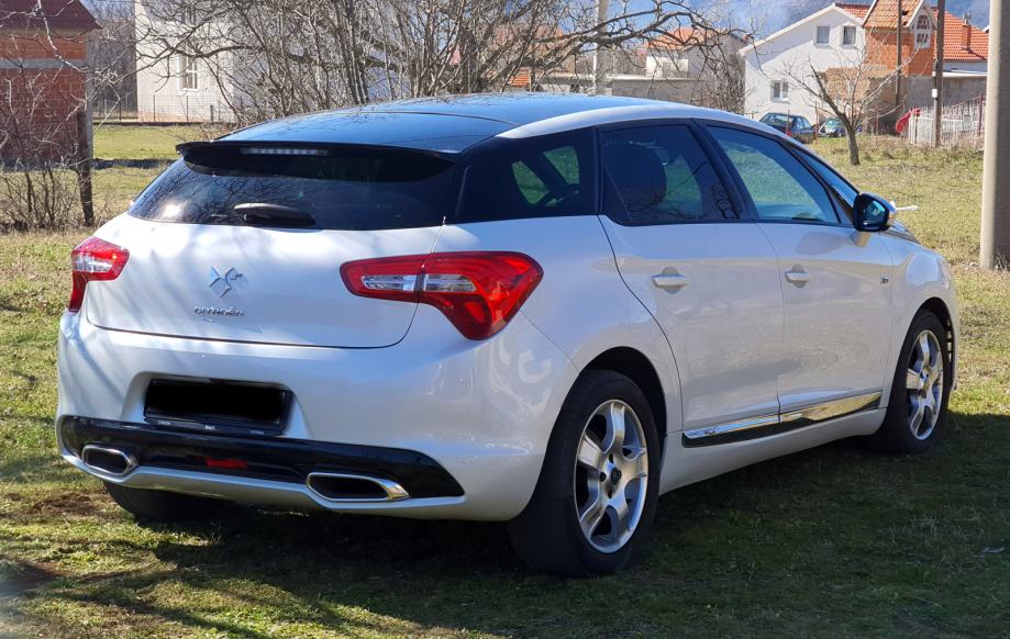 CITROEN DS5 HYBRID 4 AIRDREAM 4X4 SPORT CHIC - Full oprema, 2012 god.