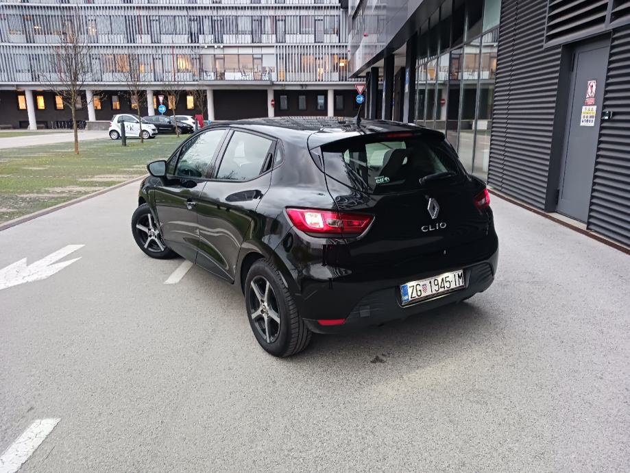 CLIO 4, UREDNA SERVISNA,(Renault Štarkelj) reg 11/23, 2015 god.