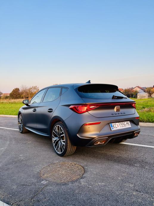 Cupra Leon 1,4 eHybrid automatik, 2021 god.