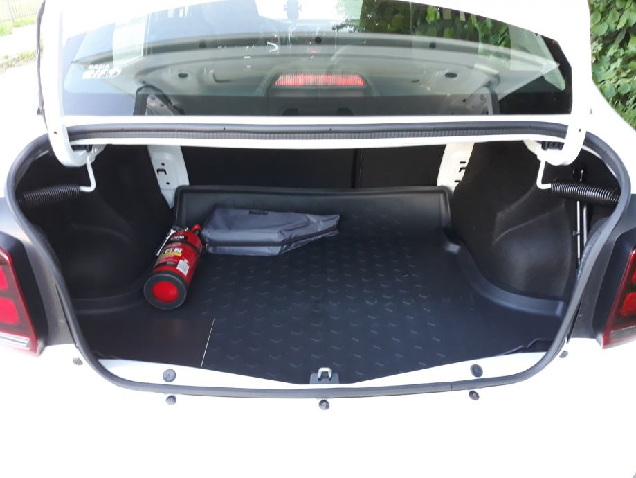 Dacia Logan Essential 0.9 Tce 90 LPG *TVORNIČKO JAMSTVO*, 2019 god.